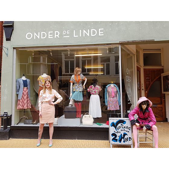 Nieuwe eigenaresse vintage kledingzaak 'Onder de Linde' in ...